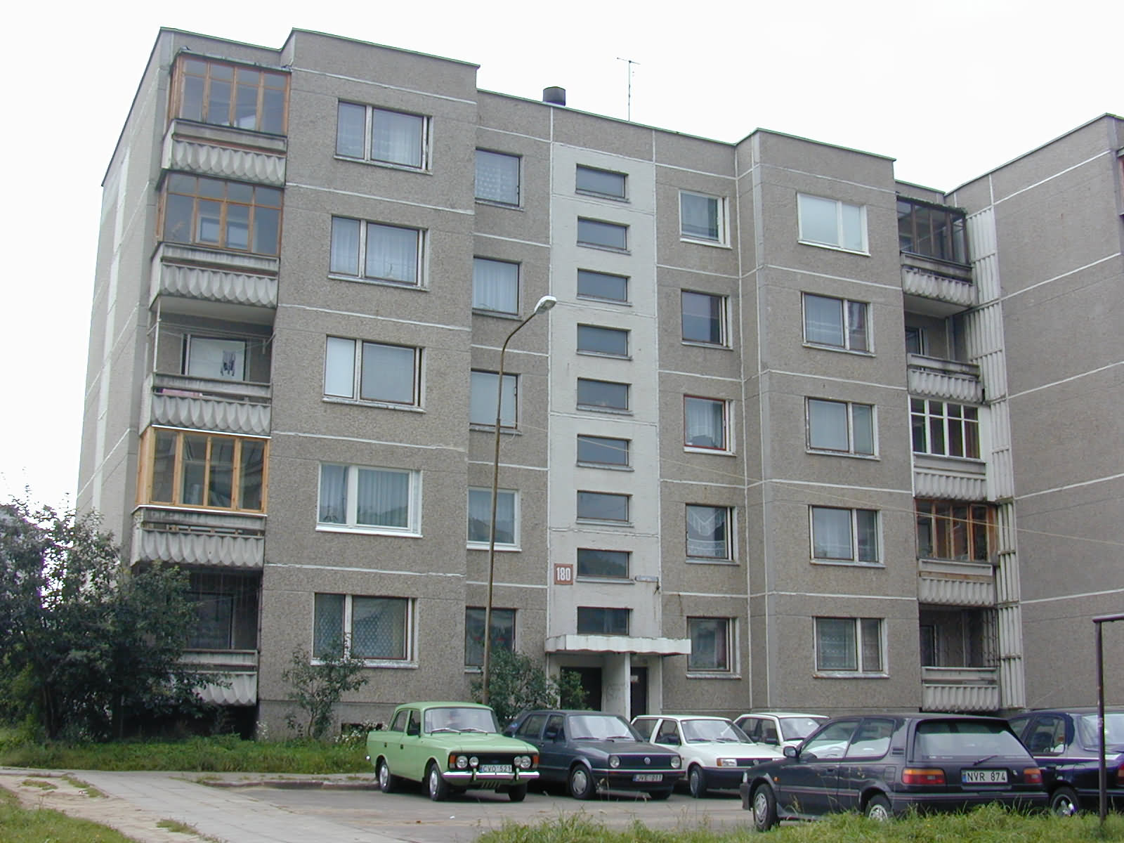 Namas Taikos gatvė 180, Vilnius